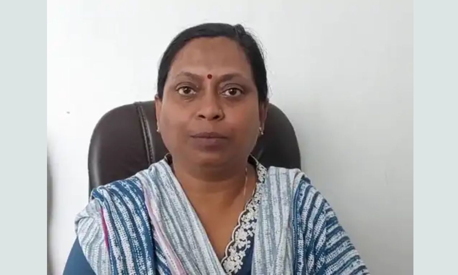 उत्तर प्रदेश: हरदोई SDM अरुणिमा श्रीवास्तव होंगी निलंबित, कमिश्नर लखनऊ करेंगी मामले की जांच ...