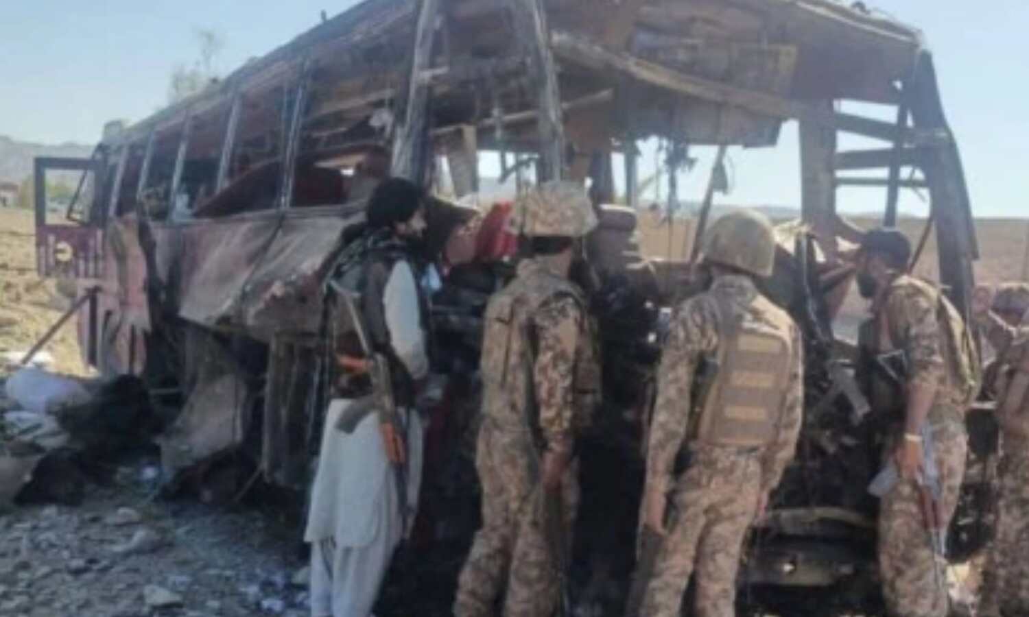 BLA Attack: पाकिस्तान के क्वेटा से ताफ्तान जा रहे सुरक्षाबलों के काफिले ...