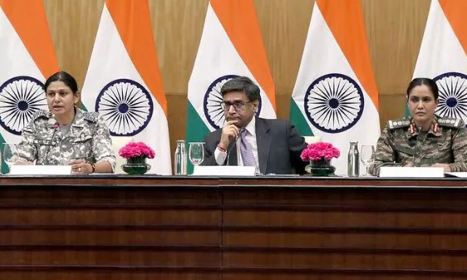 Operation Sindoor Press Briefing: भरात के सैन्य ठिकाने सुरक्षित, पाक फैला रहा झूठी खबर, कर्नल ...